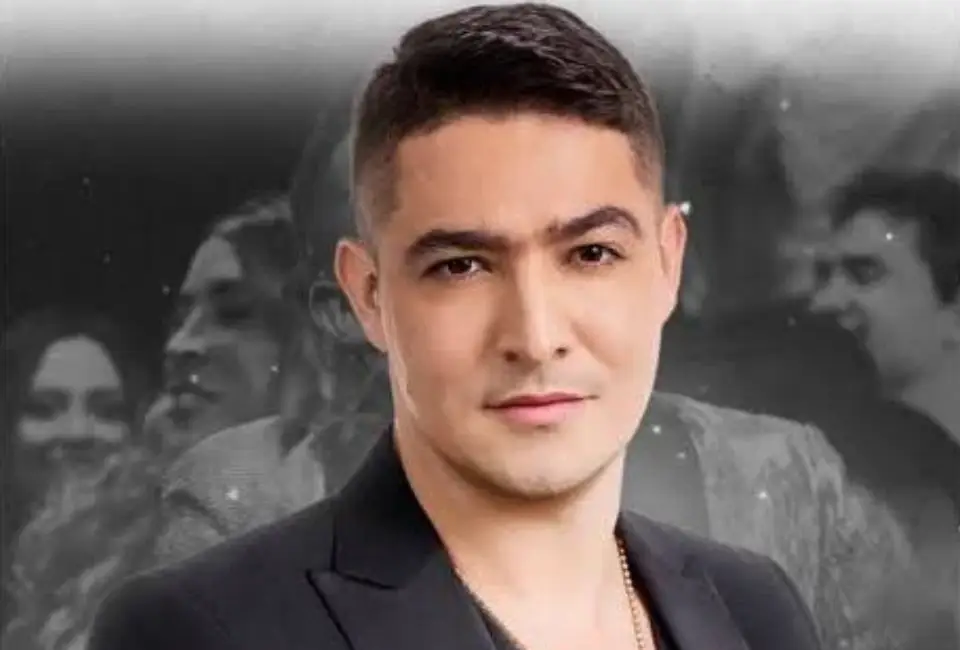 Robo de cadena de oro al cantautor Julián Daza durante presentación en ...